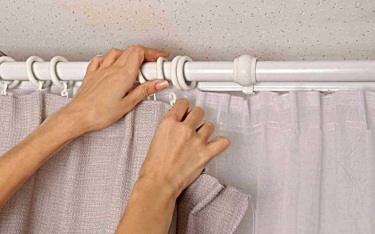How to Hang Curtains Without Drilling?